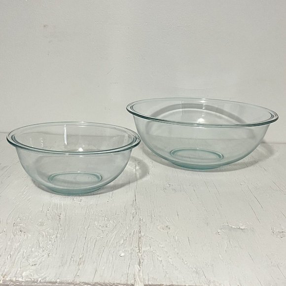 Pyrex | Kitchen | Vintage Pyrex Nesting Mixing Bowls Number 323326 ...
